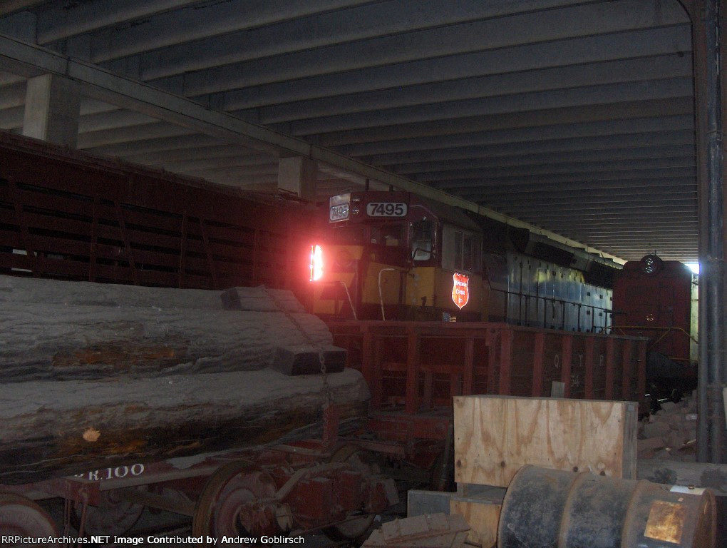 WC 7495 in the siding